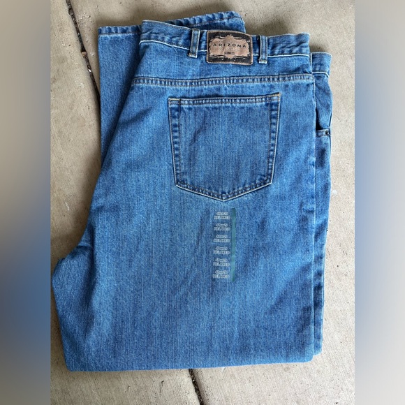 Arizona Jean Company | Jeans | Arizona Relaxed Jeans | Poshmark